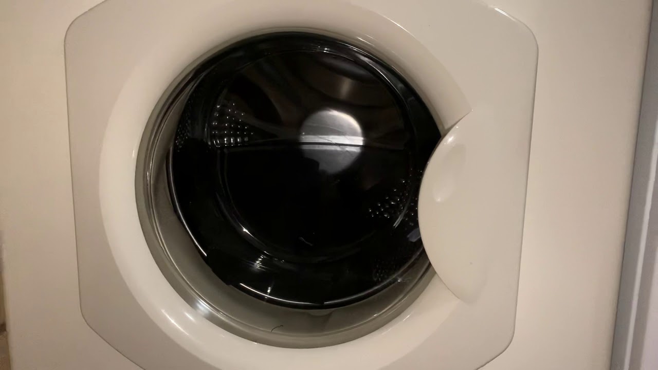Hotpoint WMA58- Back in Business - YouTube