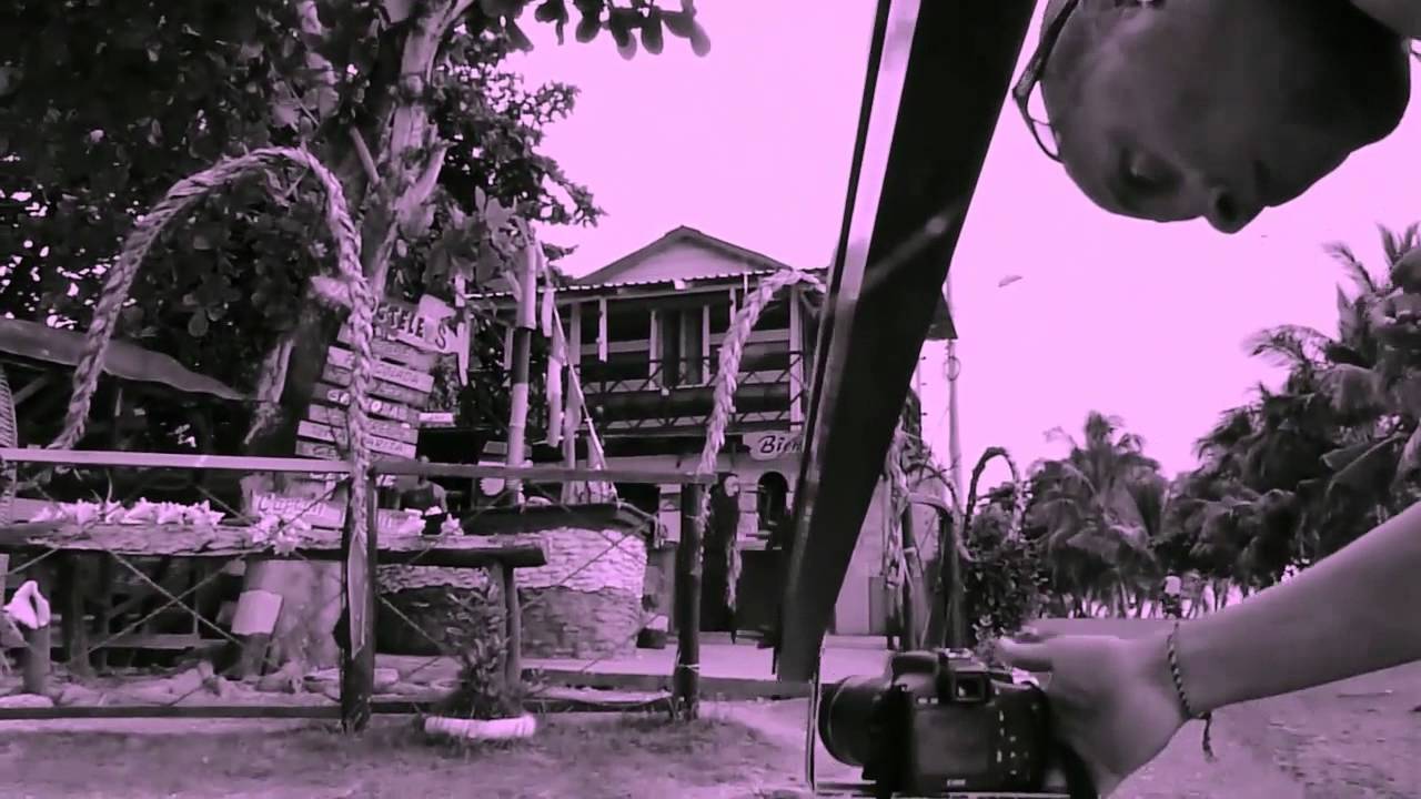 THIS IS PARADISE - Z Zee and Miss - Muffin Making Off - YouTube