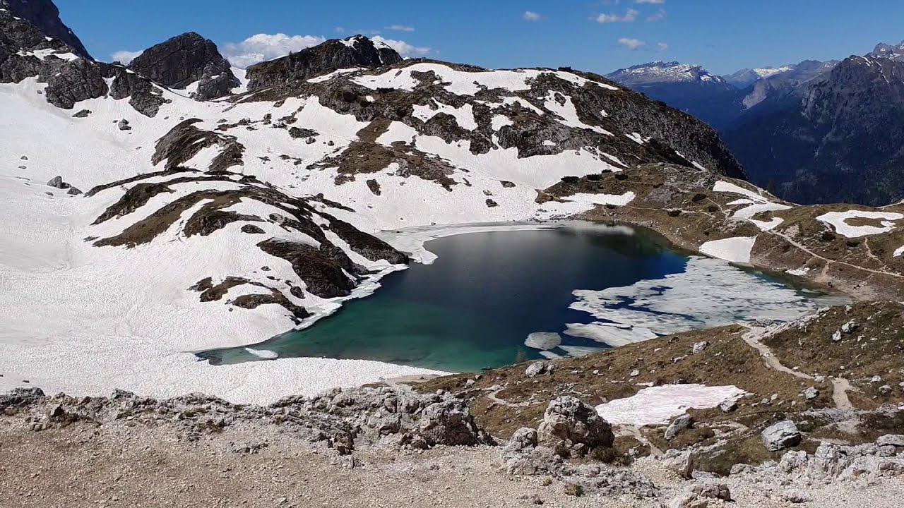 Lago Coldai - YouTube