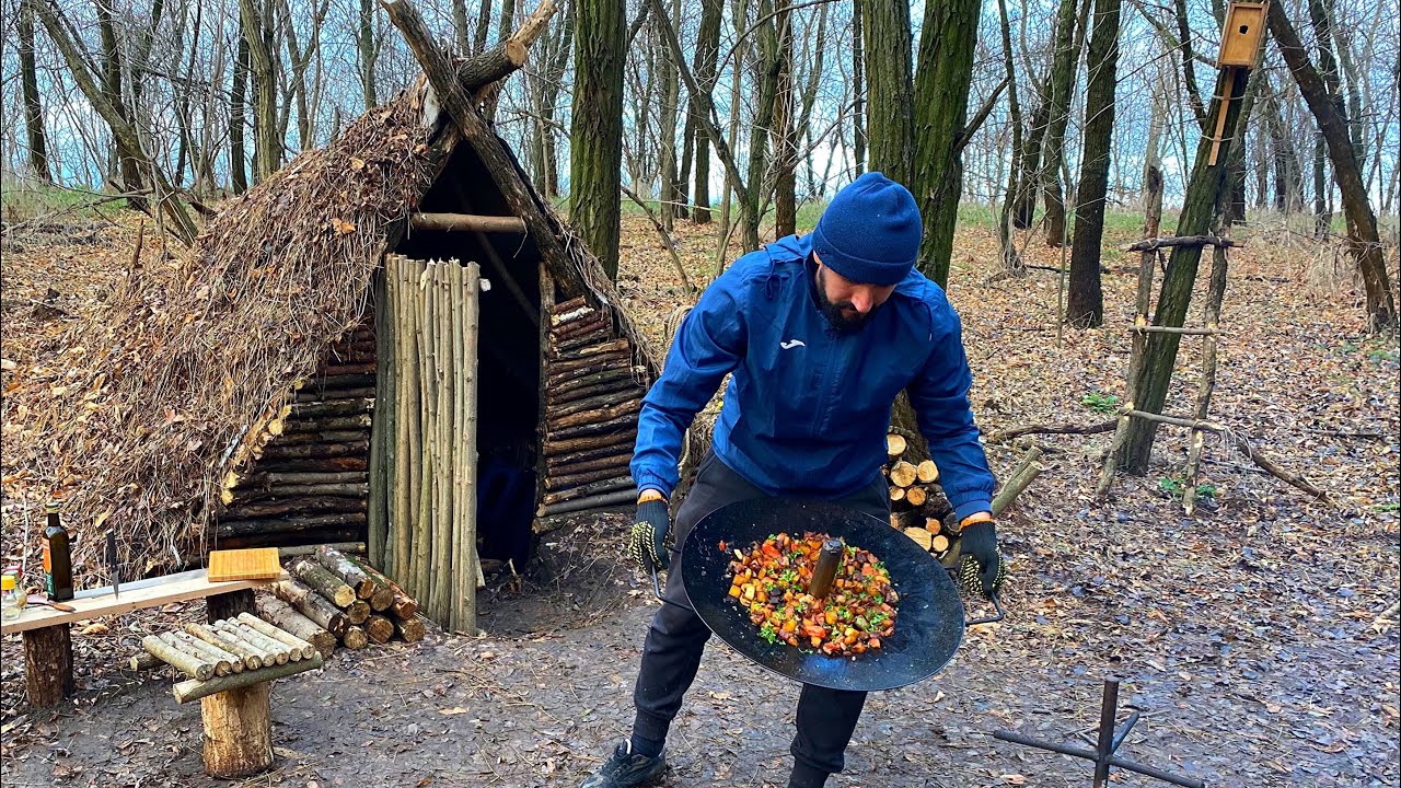 Hut in the forest | Outdoor Cooking | Cooked fried meat for dinner on ...