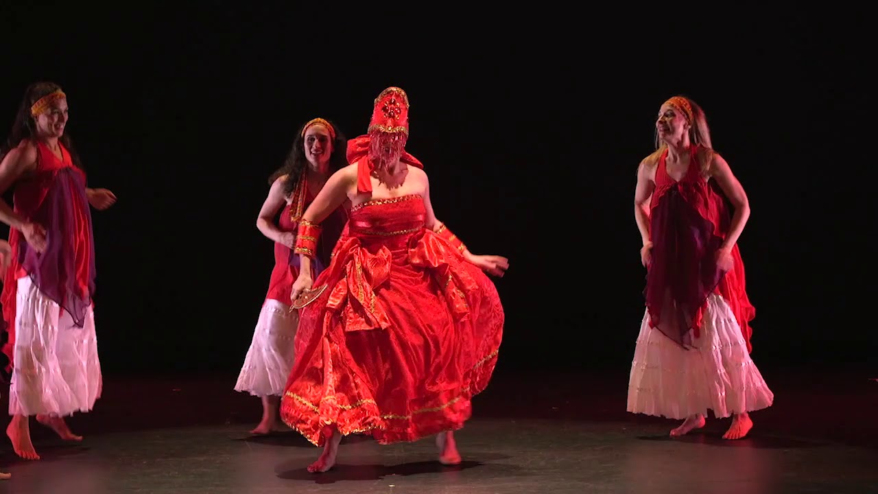 Bahia In Motion - "Danca do Vento" (Dance of the Wind) - YouTube