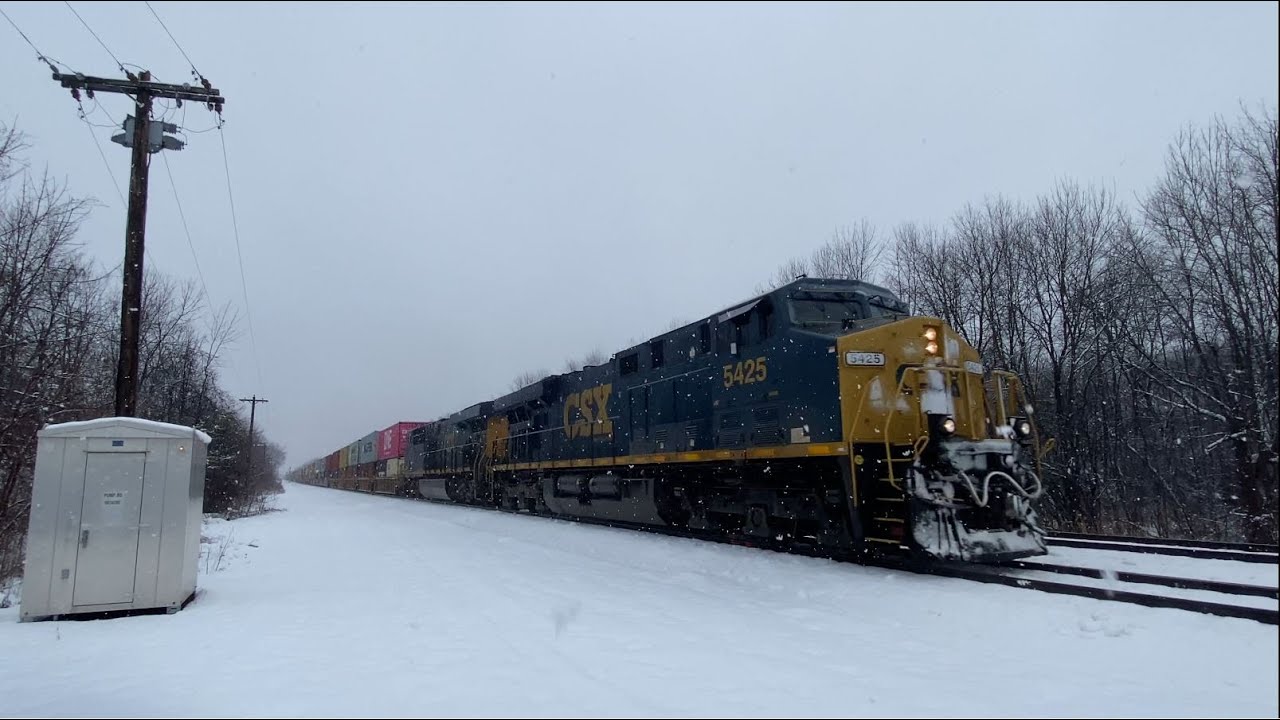 CSX I169 Intermodal Train During Mini Snow Storm Near Jordan, NY (12/16 ...