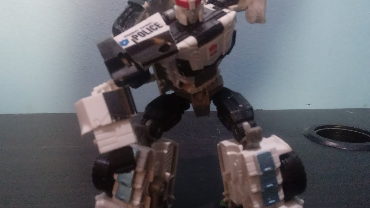 Prowl and dead end Stop motion [transformers] - YouTube