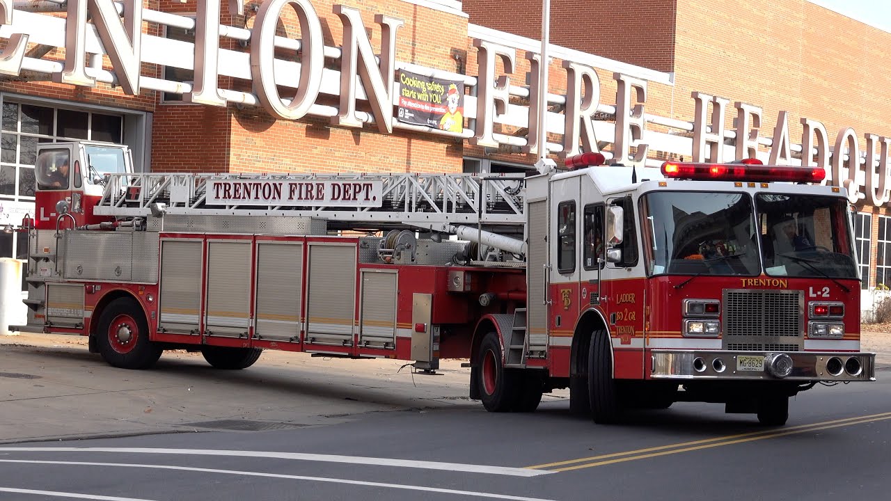 Trenton Fire Department Rescue 1 & Ladder 4 Responding - YouTube