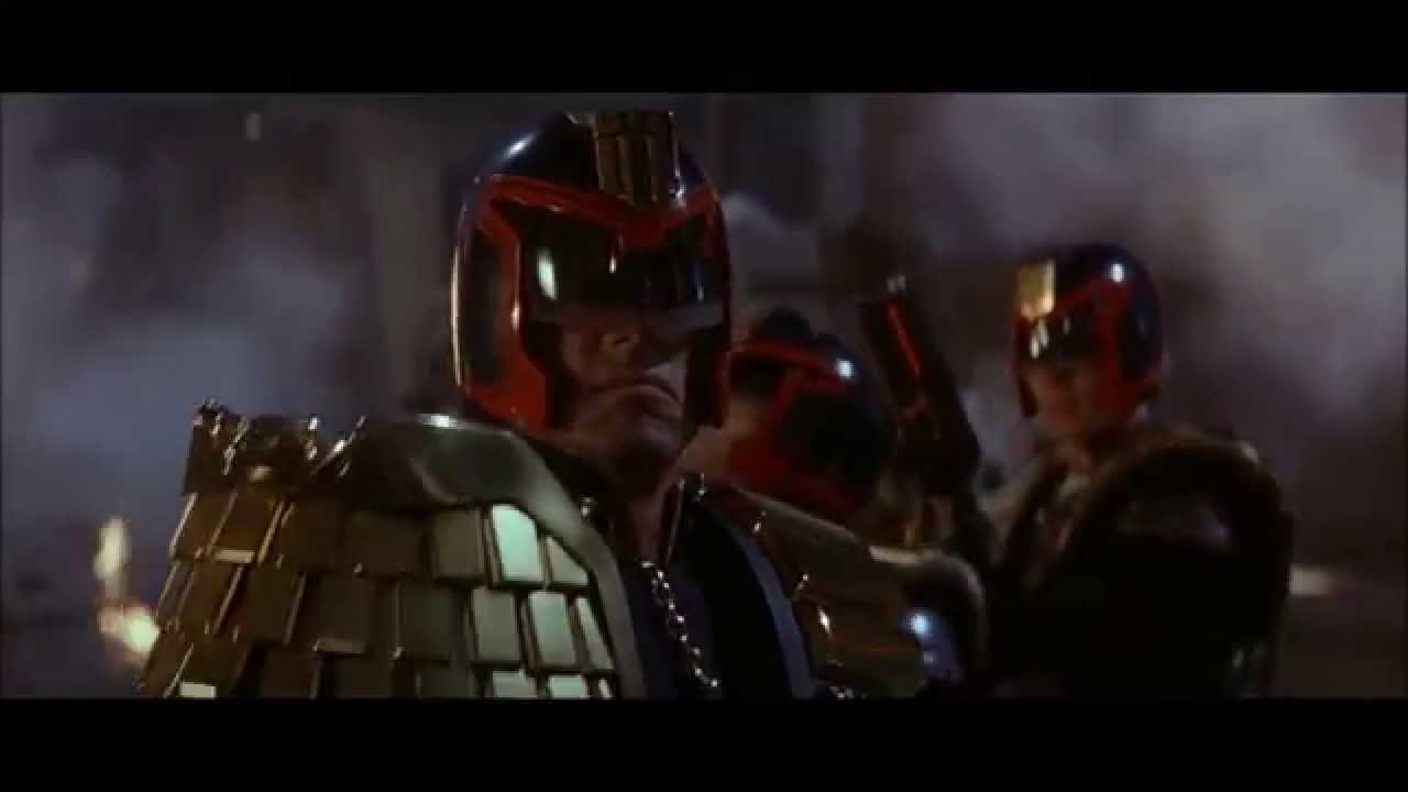 Epic Gun Fights: #7 - Judge Dredd - YouTube