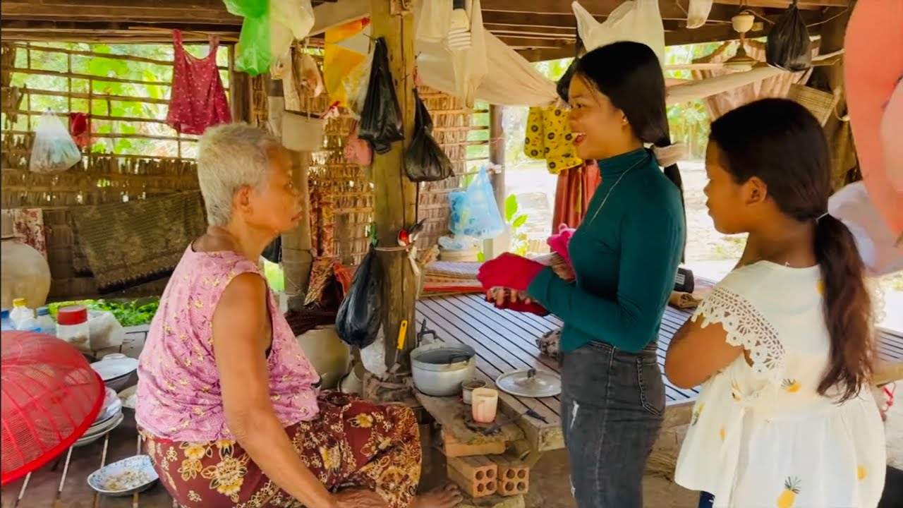 Samlor machu eggplant and egg with soy sauce - YouTube