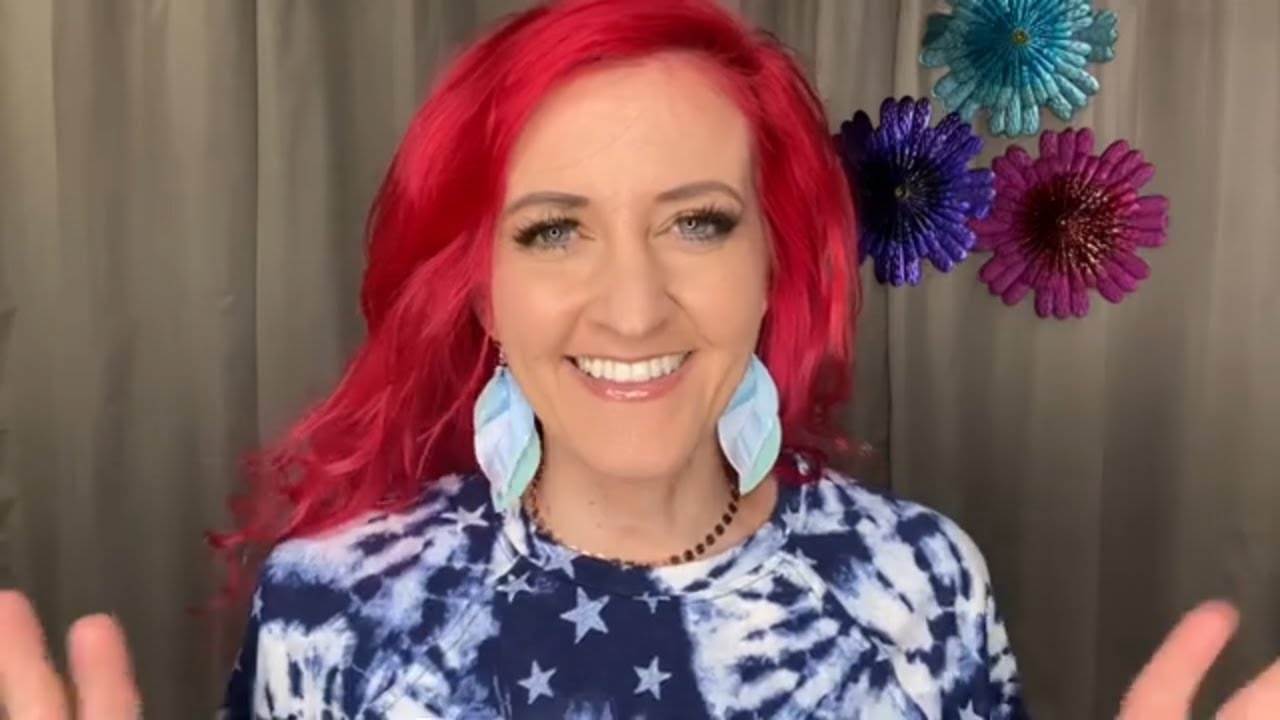 LuLaRoe Axel Top | LuLaRoe Americana 2022 - YouTube