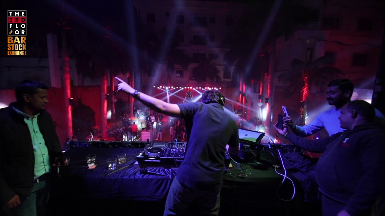 Varanasi Nightlife | The 3rd Floor Bar Stock Exchange | Bars ...