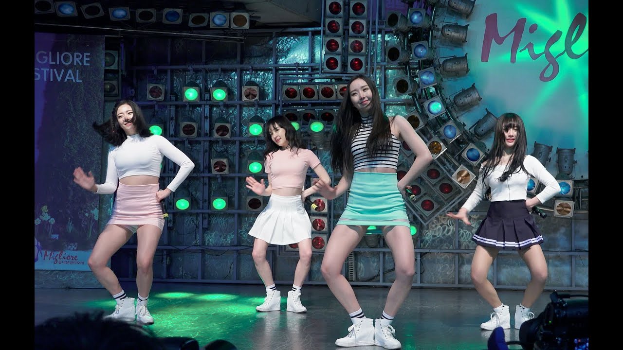 식스밤(SixBomb)[4K직캠]십년만 기다려 베이베@20160214 Rock Music - YouTube