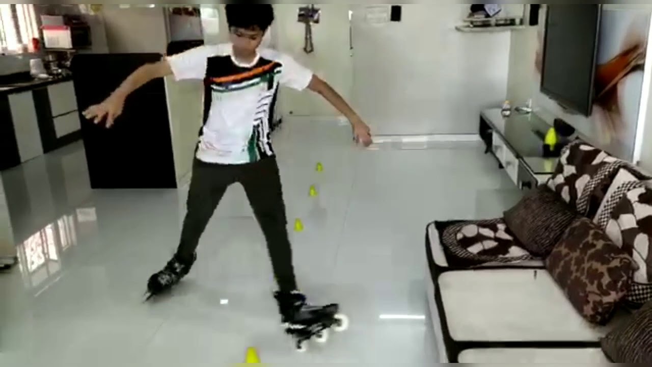 TURN AND JUMP - INLINE FREESTYLE SKATING. LEVEL-2 TRICK. SLALOM. - YouTube