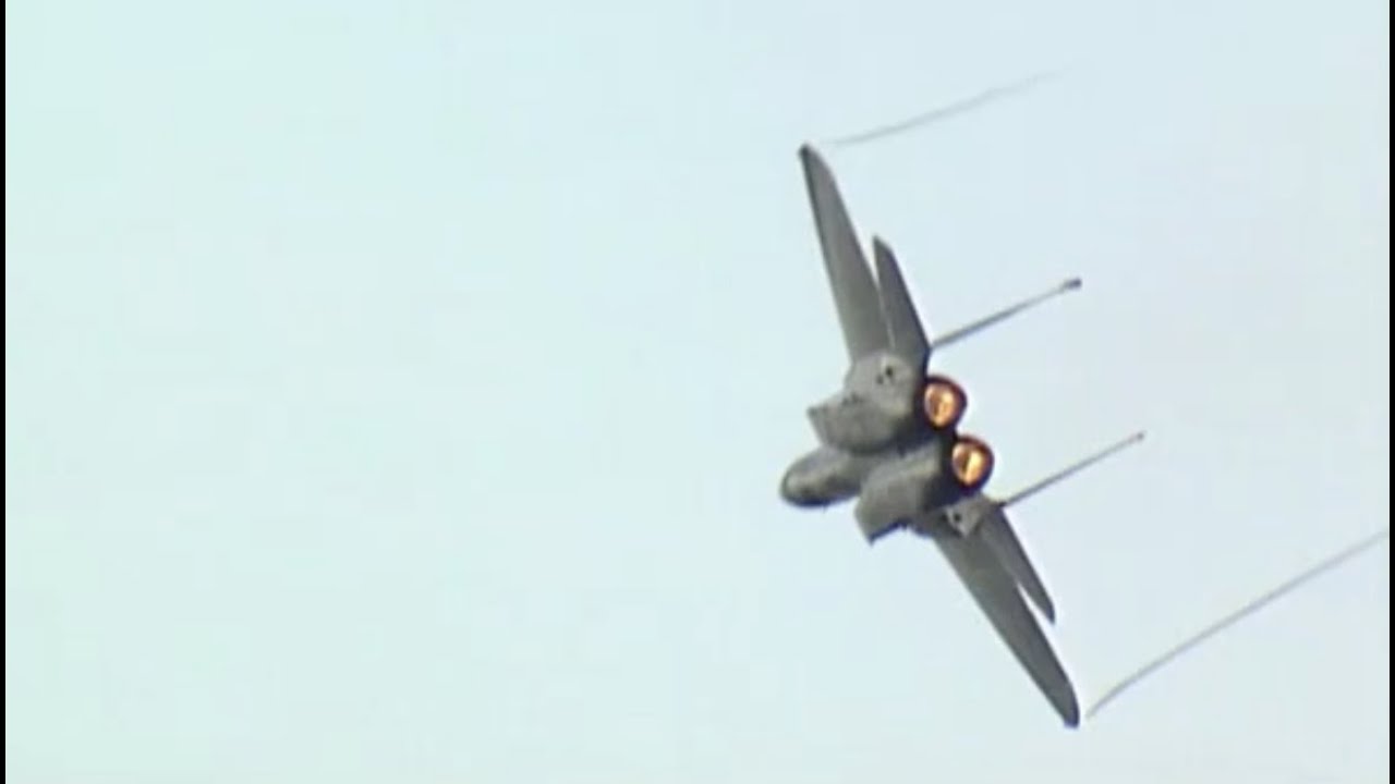 F-15 Eagle Air Combat Command Demo Team - YouTube