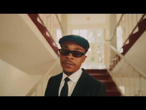 Blue Pappi - Snoop Dawg (Official Visualiser)