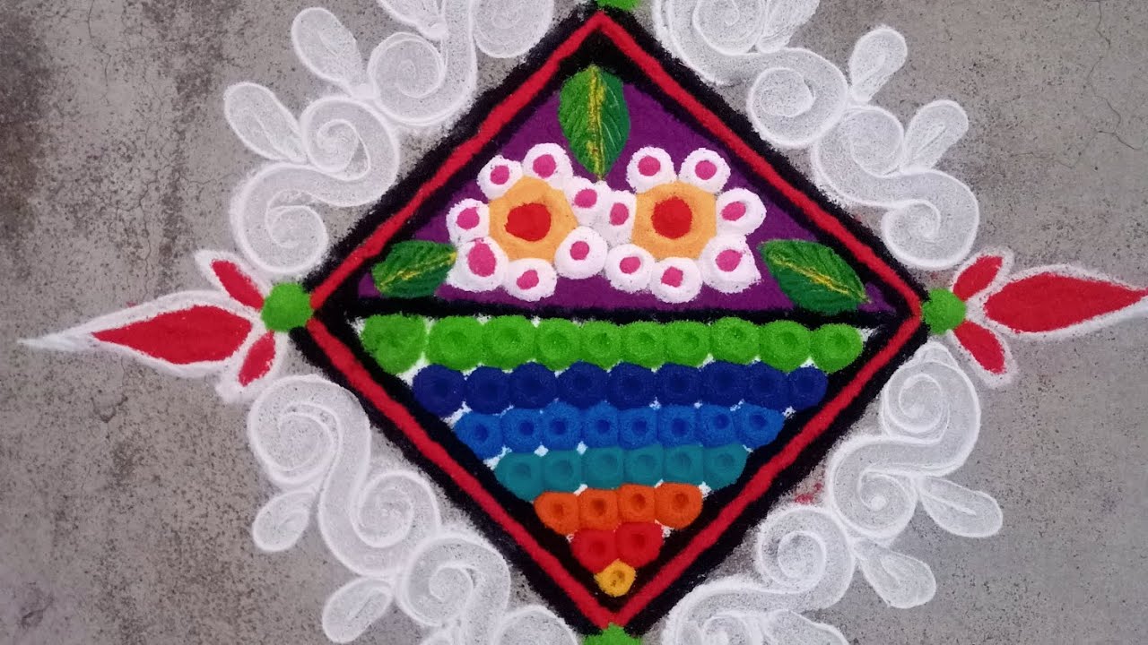 Easy small rangoli design | New year Rangoli| Rangoli | Traingle ...