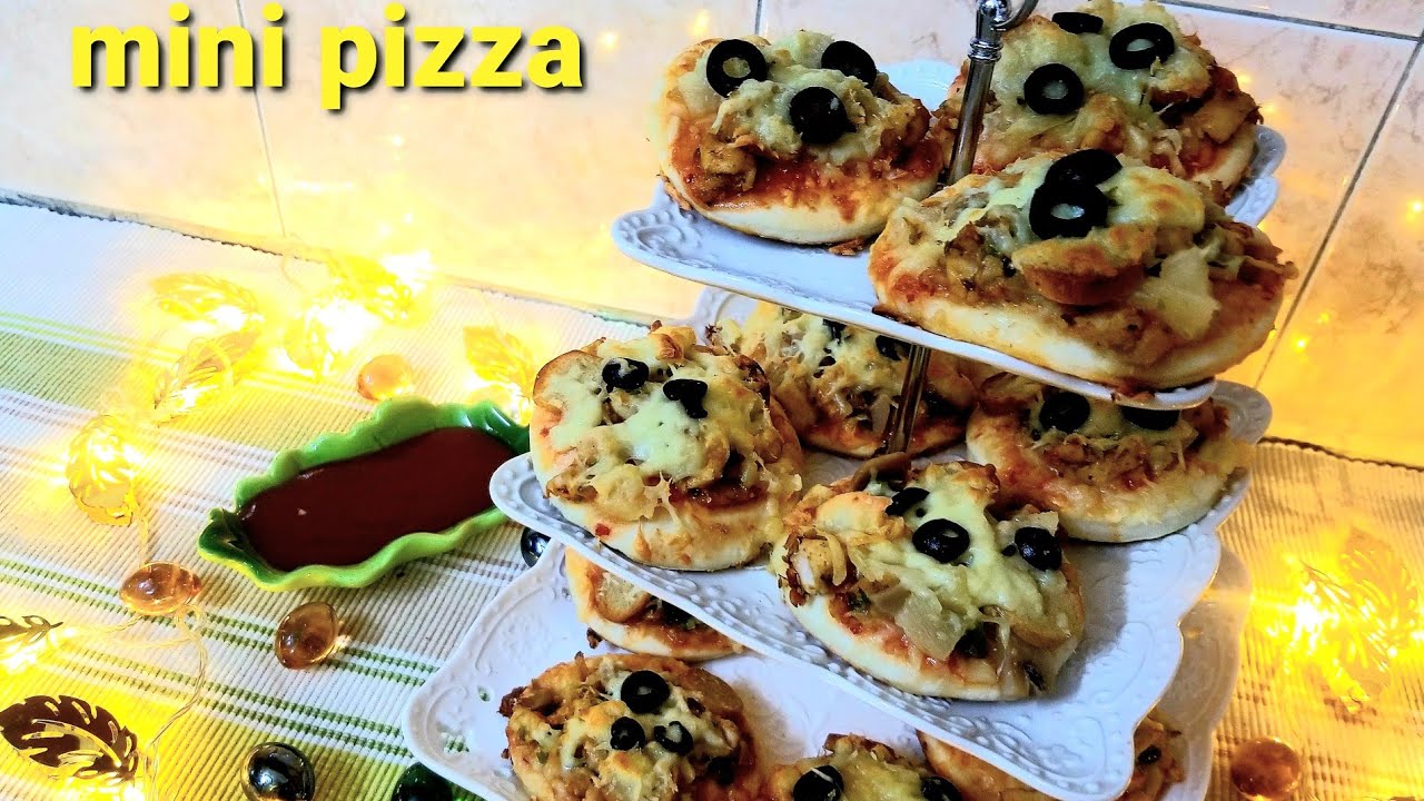 mini pizza recipe/ how to make mini pizza at home for kids - YouTube