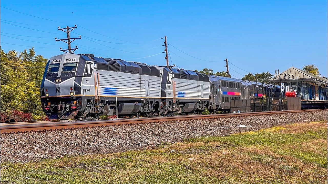 NJ Transit PL42AC double header/trailer on the Raritan Valley line ...