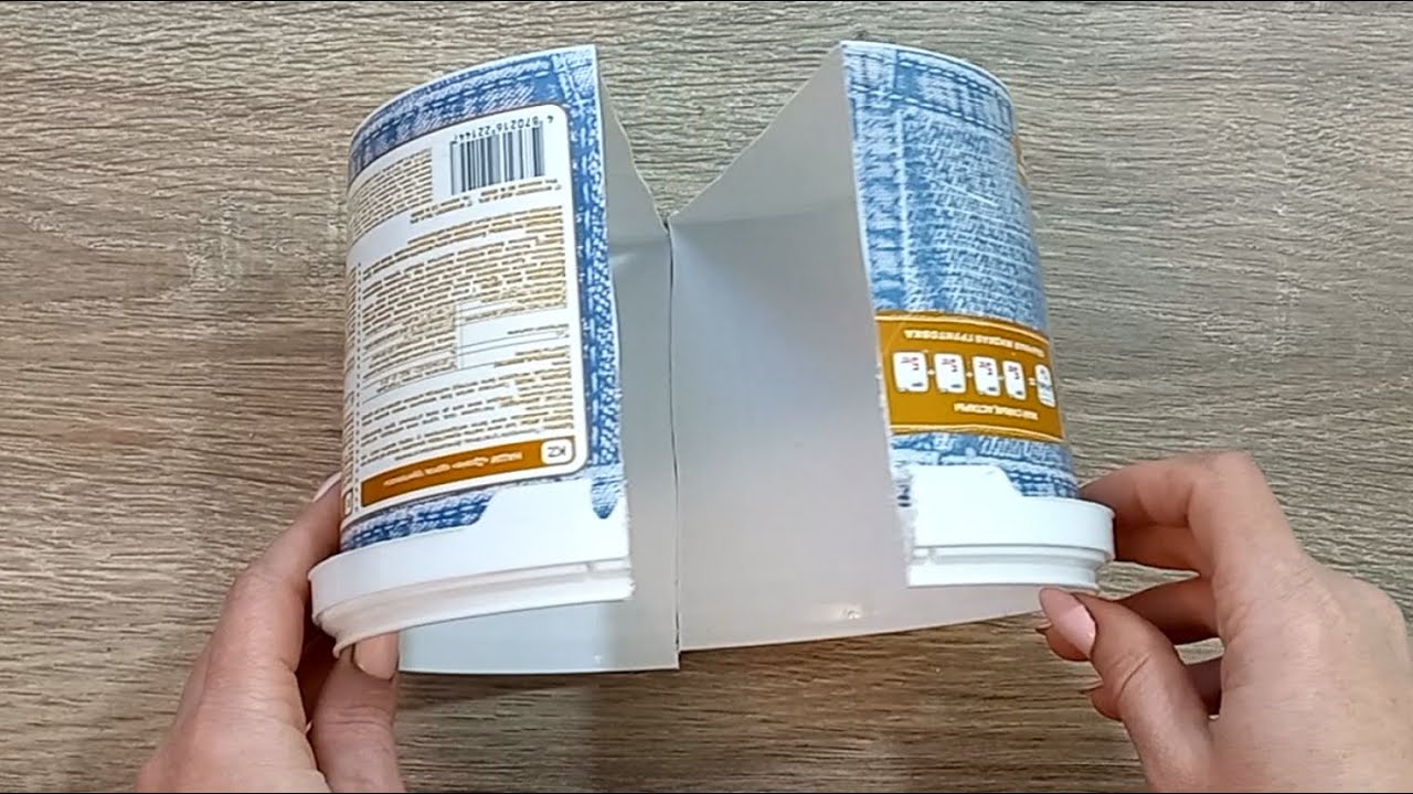 I cut the PLASTIC bucket in half, look what a beauty it turned out ...