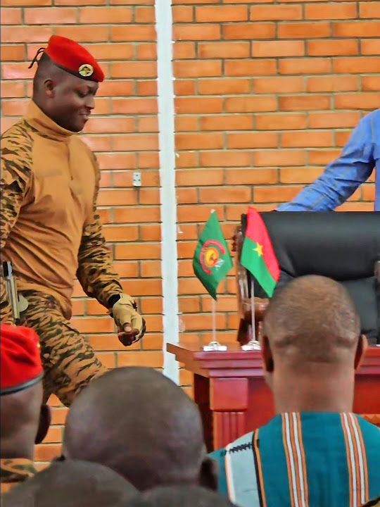 Captain Ibrahim Traoré le capitaine Ibrahim traoré président du Burkina ...