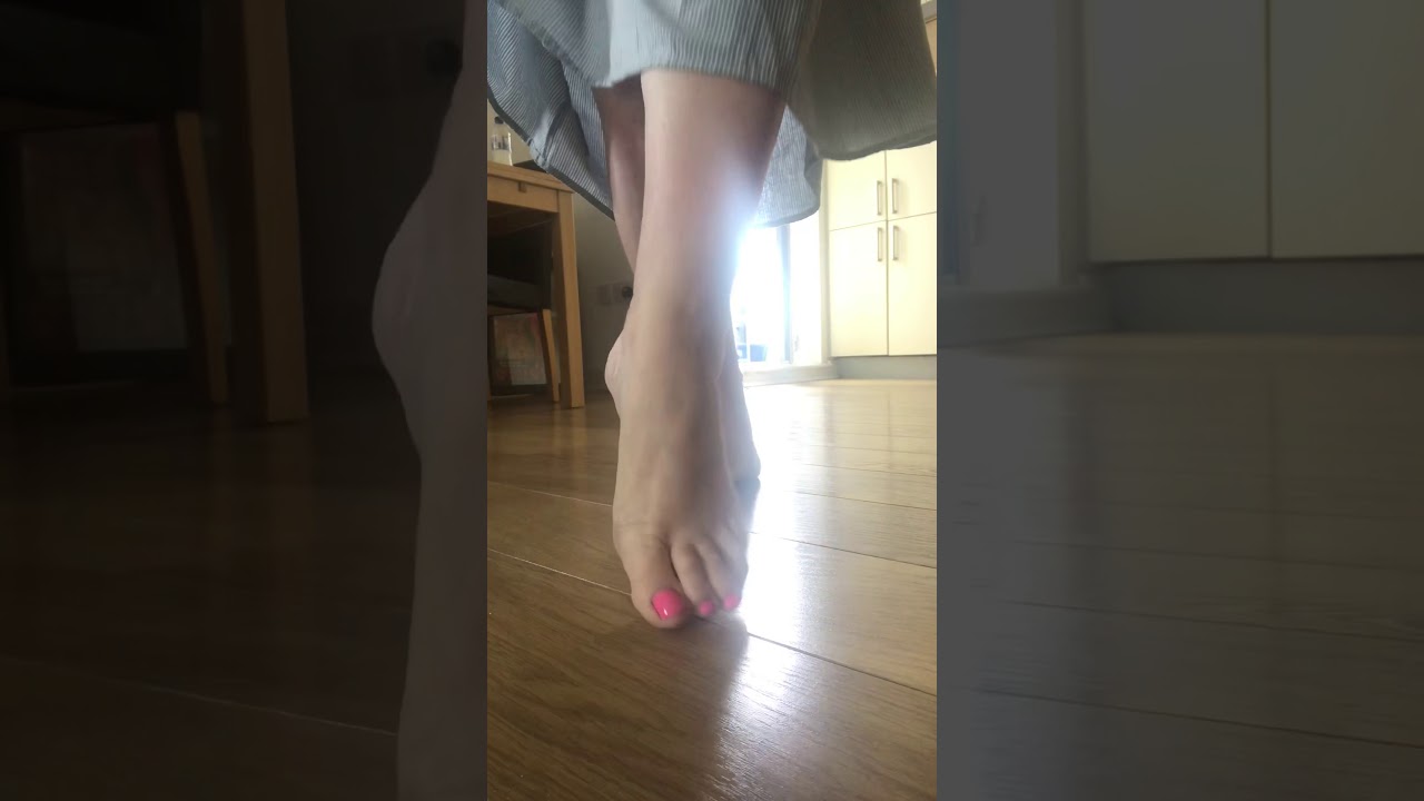 a pink painted toes bare feet twirl - YouTube