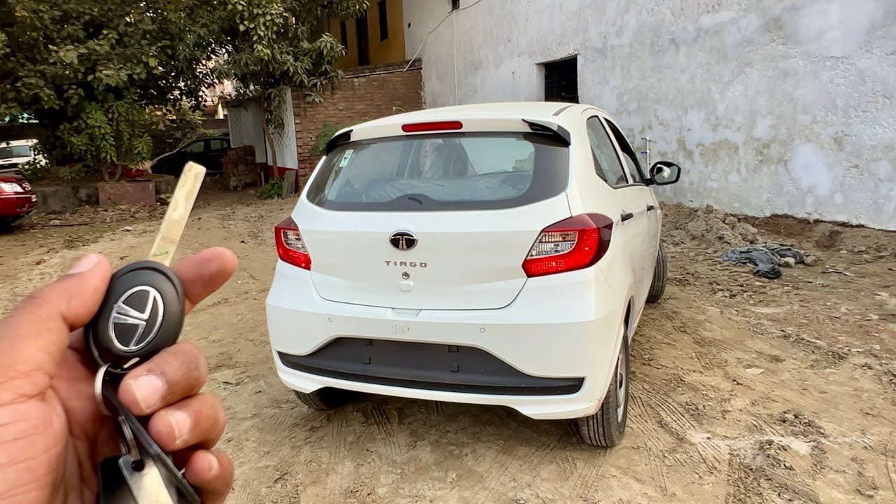 Lord Alto का दिन गया 😆 2025 New Tiago Base Model XE - YouTube