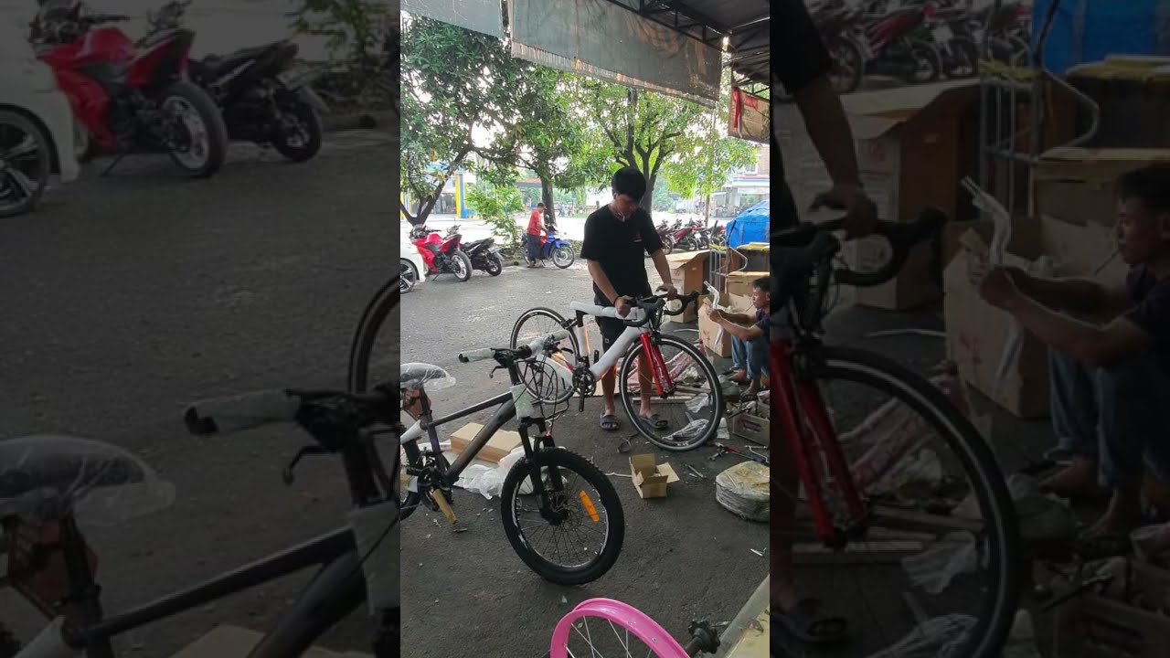 toko sepeda majuroyal is live - YouTube