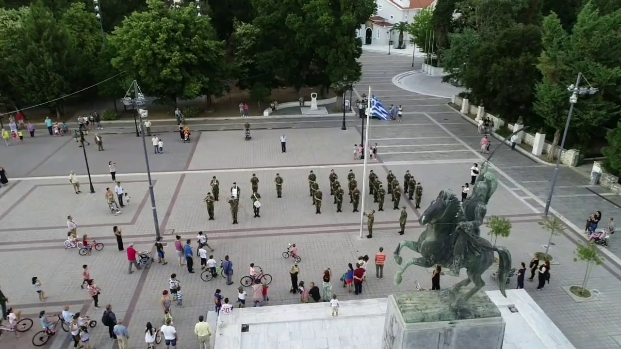 Υποστολή Σημαίας Τρίπολη- Εθνικός Ύμνος - YouTube