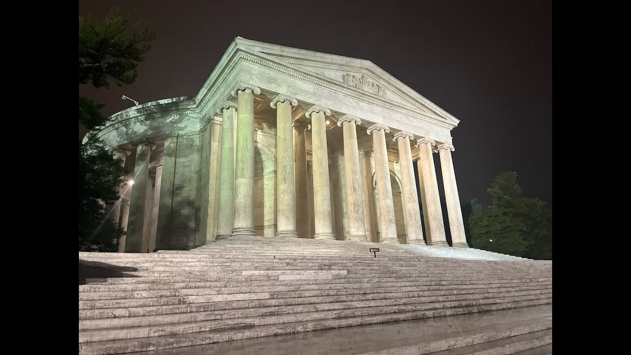 Running around DC at night - YouTube