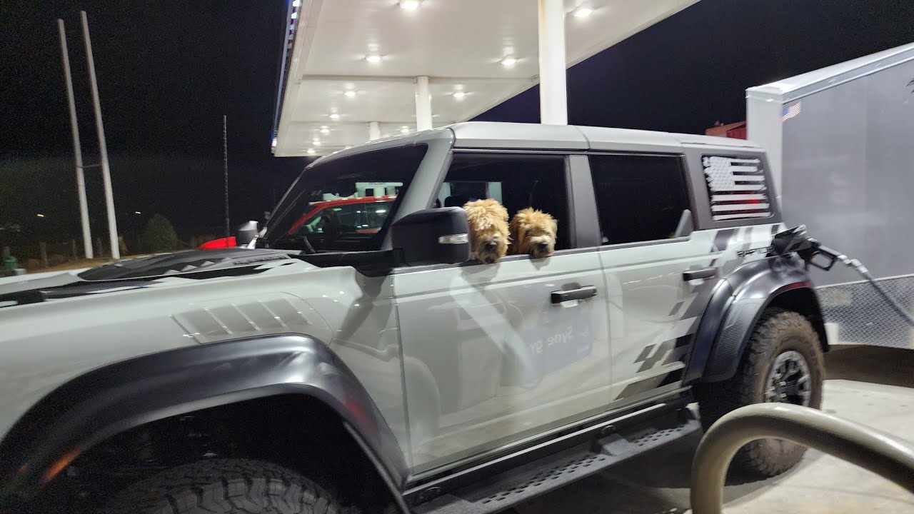 Ford Bronco Raptor gets 6 MPG towing 4k - YouTube