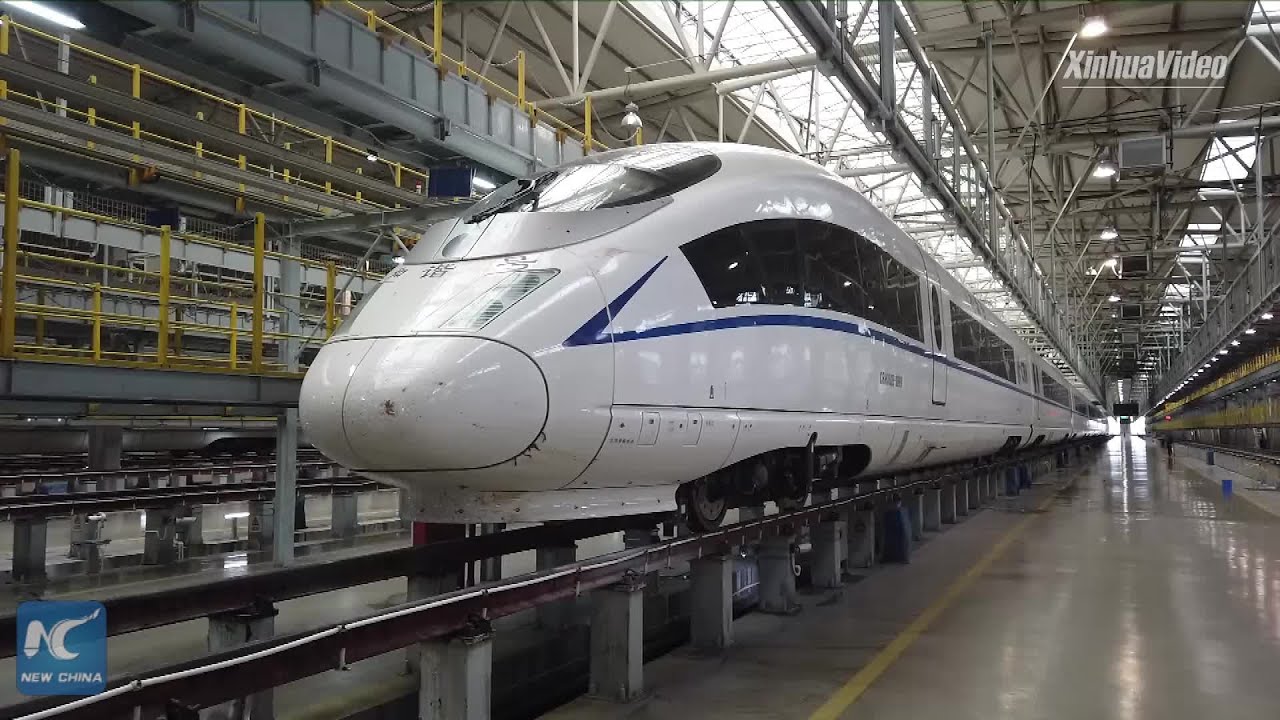 China trains first female high-speed train drivers - YouTube