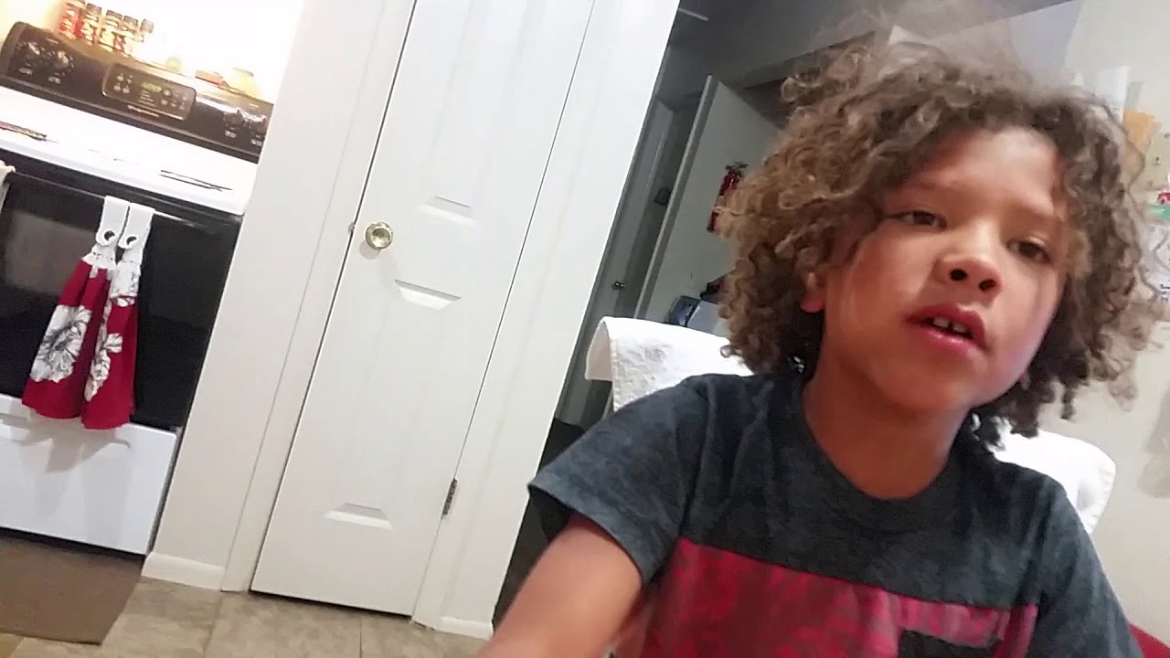 Hot Cheeto challenge by minion master - YouTube