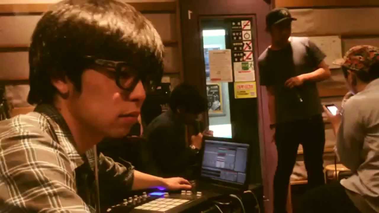 CBS In Da Basement - YouTube