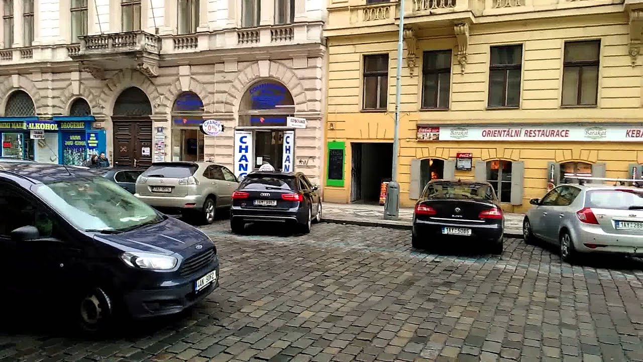 The gate of Prague Mosque - YouTube