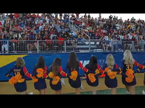 Queen’s University Gaels Football “Oil Thigh” - 2022 - YouTube