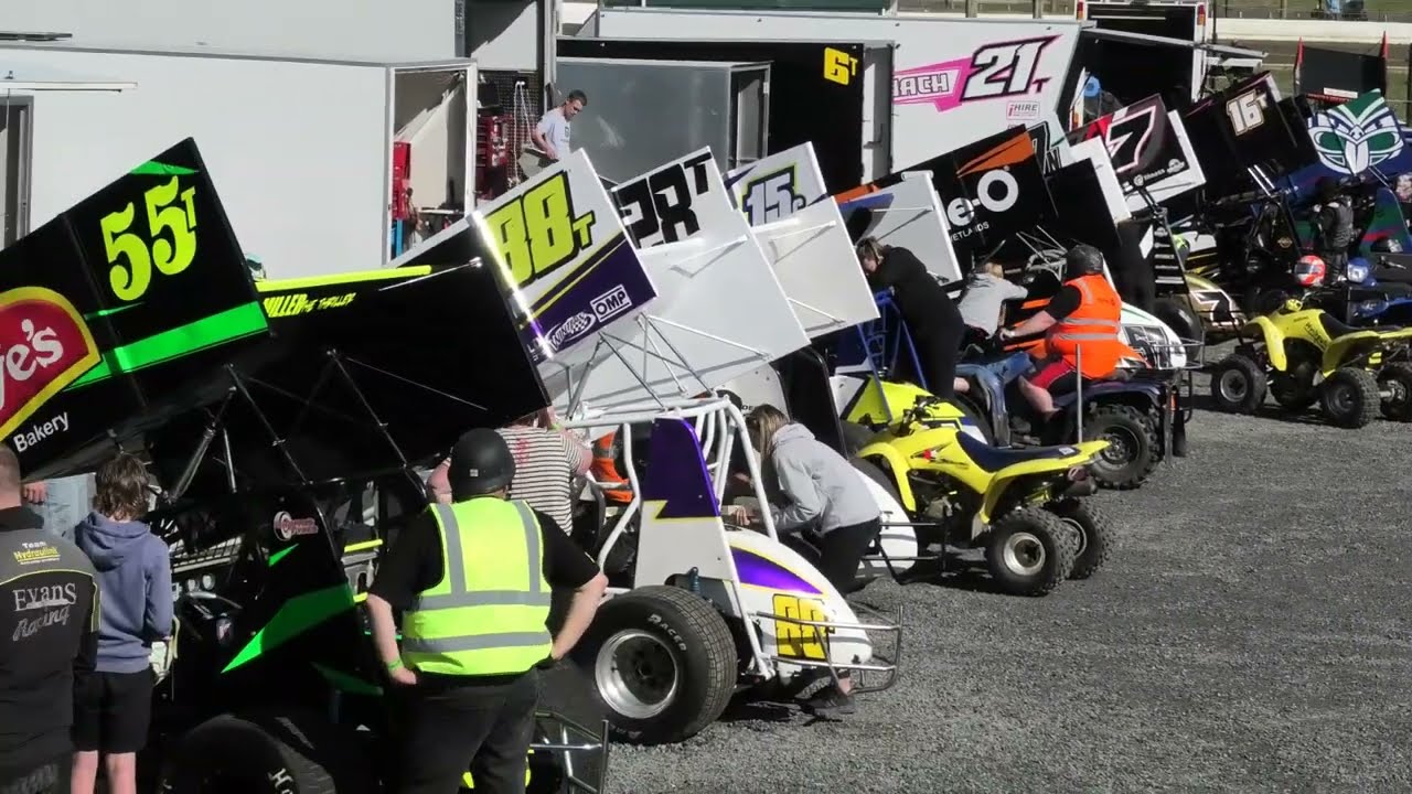 SPRINTCARS Round 1, BEACHLANDS SPEEDWAY 2022 - YouTube