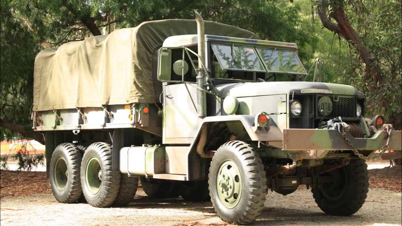 Deuce Car Show Award - YouTube