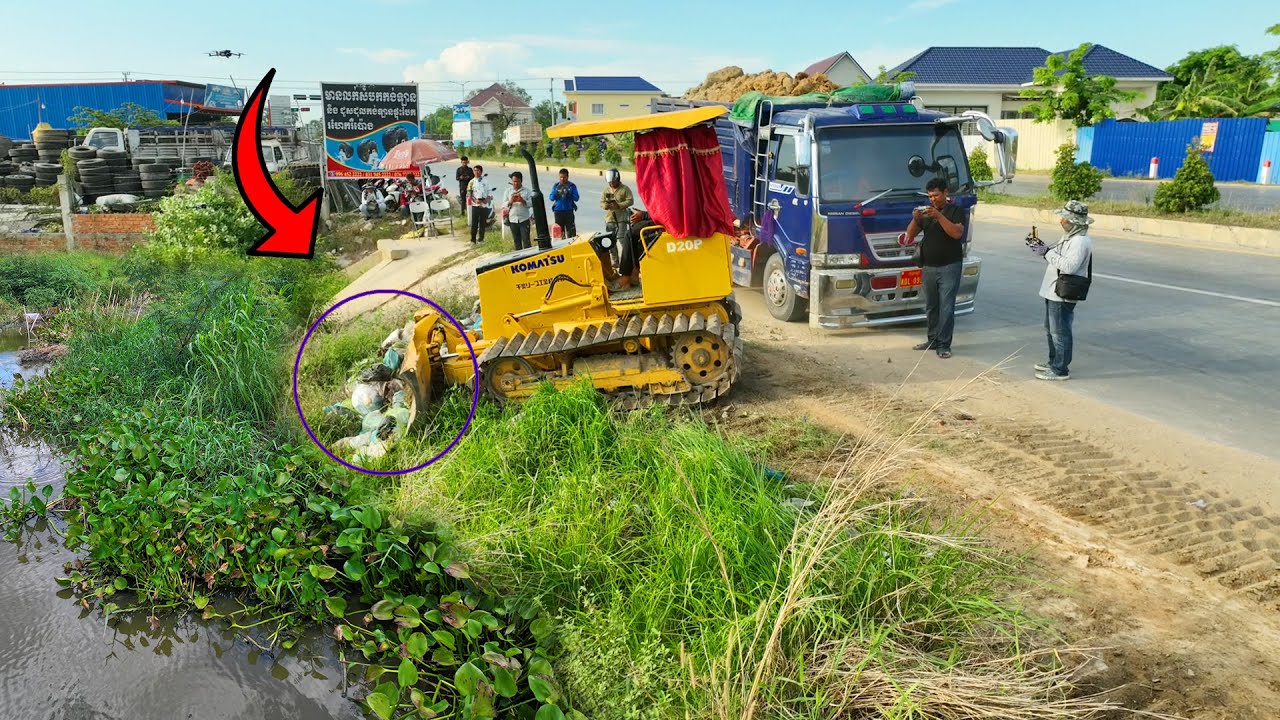 Getting Started New Project , Processing Filling Up The Land huge, Bulldozer KOMATSU D20, Dump ...