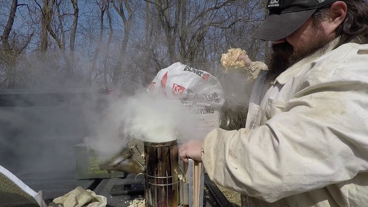 Lighting a smoker - YouTube