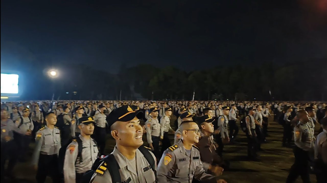 LATIHAN TARIAN TUPDIK SIP 52 - YouTube