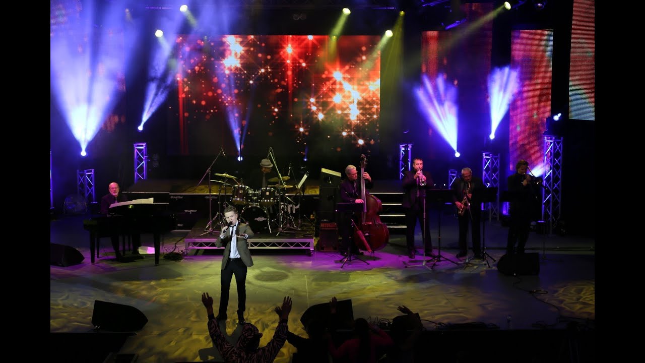 Liam Burrows - For Once In My Life & My Way - Perth Telethon 2013 - YouTube