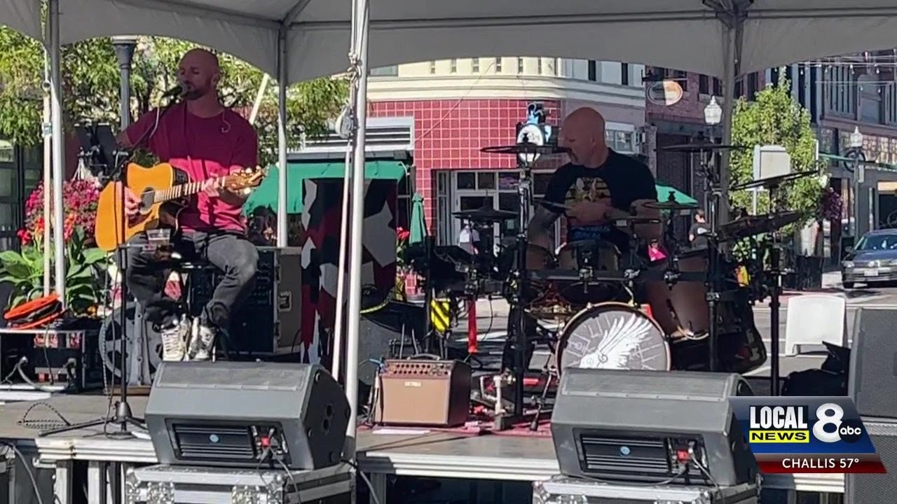 Local band enjoys playing old favorites at a variety of venues - YouTube