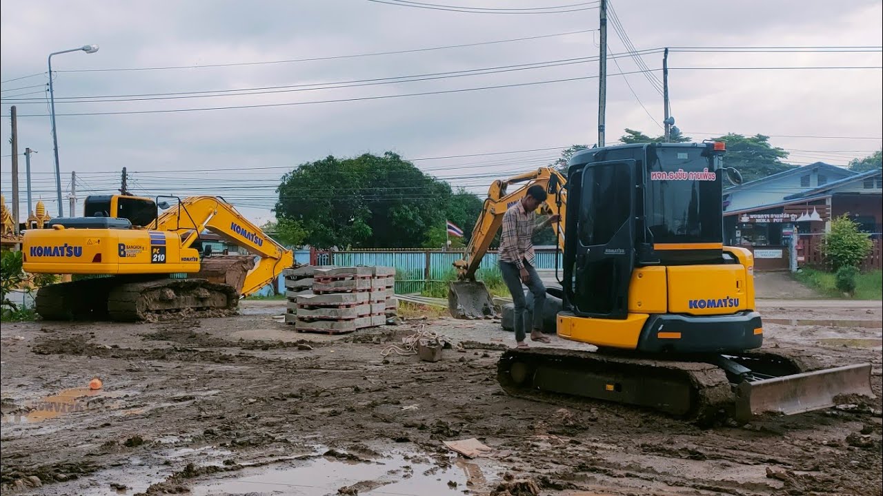 Pc45-3Mrอยู่กับพี่ใหญ่Pc210-10Moและรุ่นปู่Pc100-3 บูมยาว 12 เมตรPc200 ...