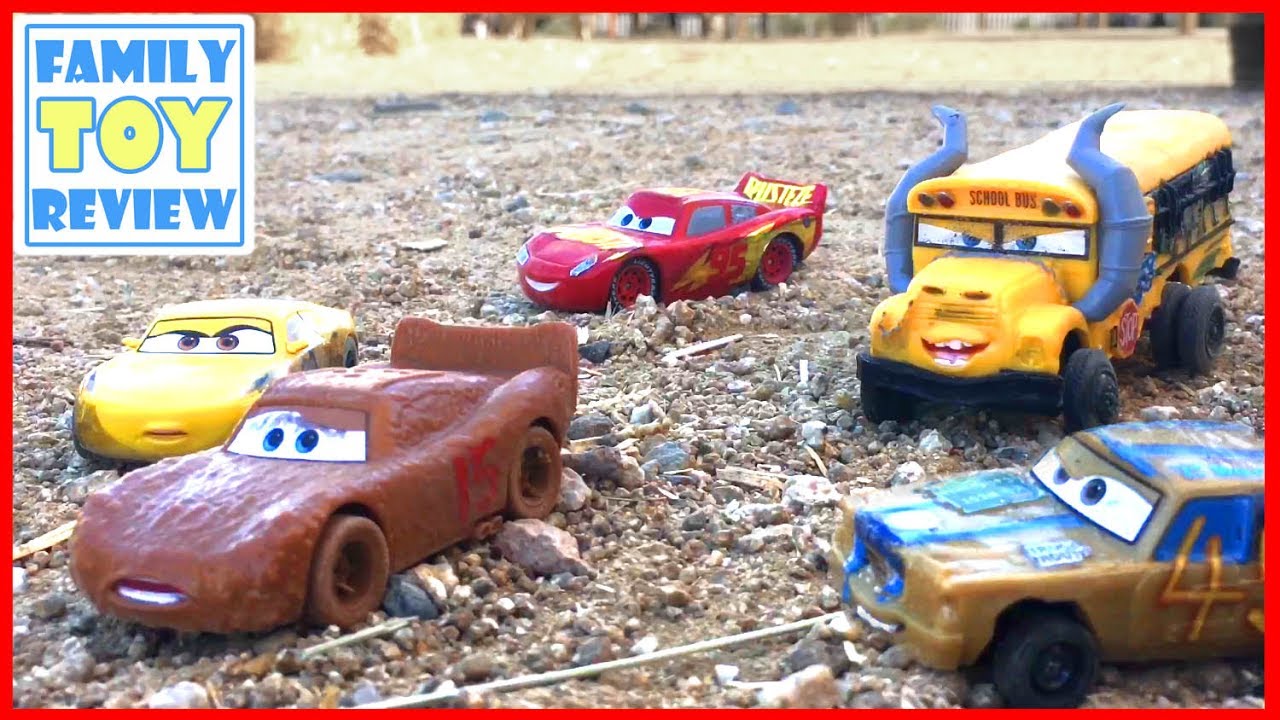 Disney Cars 3 Toys LIGHTNING McQueen ESCAPES Miss FRITTER Thunder ...