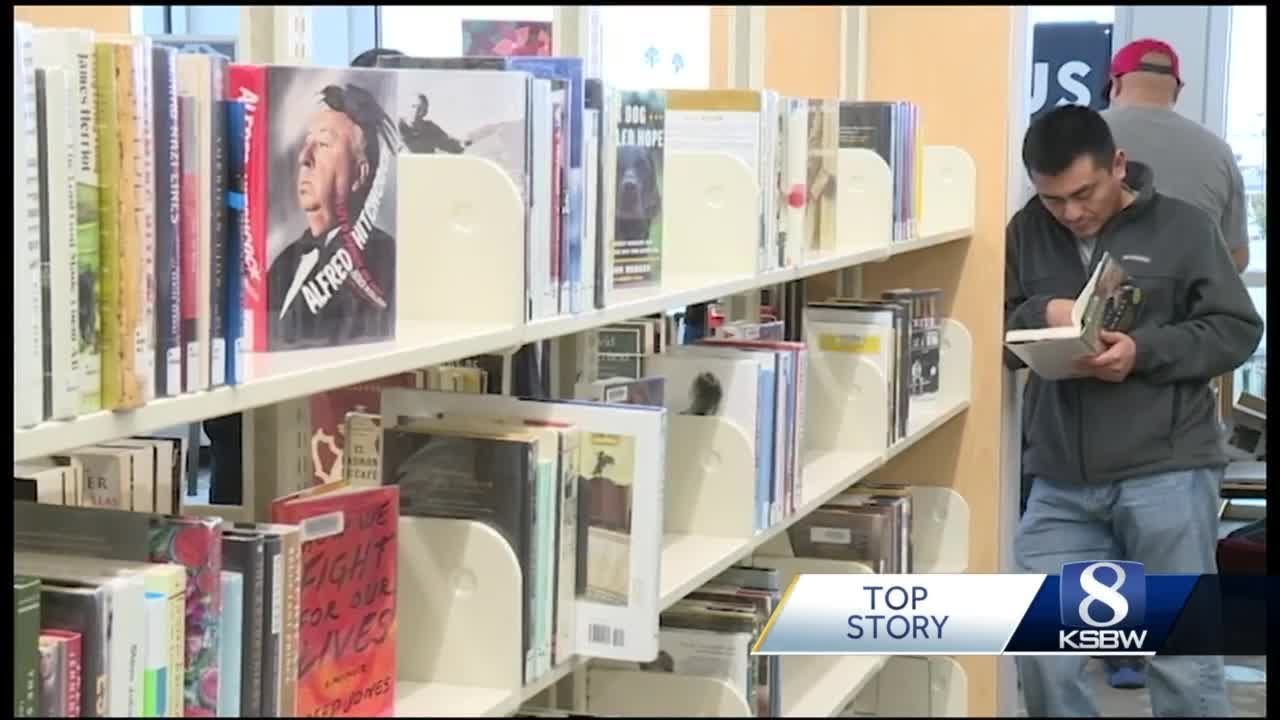 Hundreds attend opening of new El Gabilan library in Salinas - YouTube