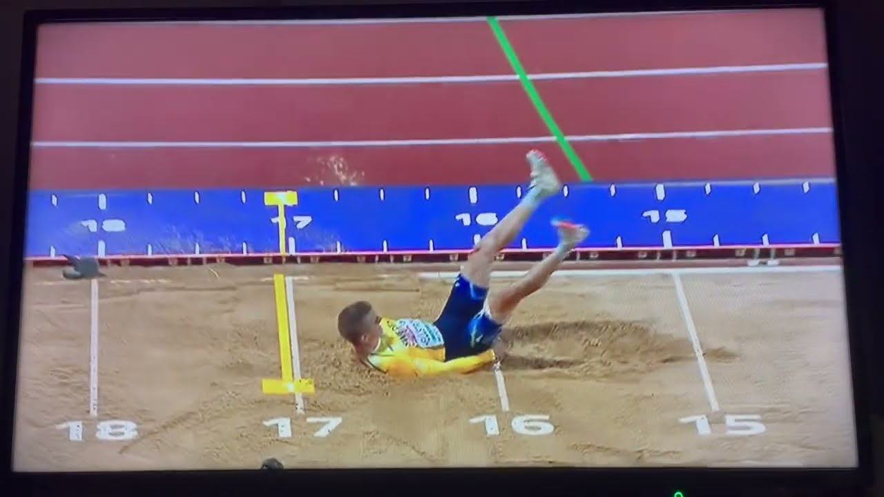 EPIC FAIL - EURO CHAMPS 22 TRIPLE JUMP - JESPER HELLSTROM - YouTube