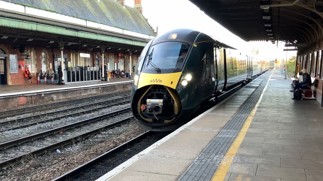 GWR Class 802 - 802 013 “Michael Eavis OBE” Arriving with Open Coupler ...
