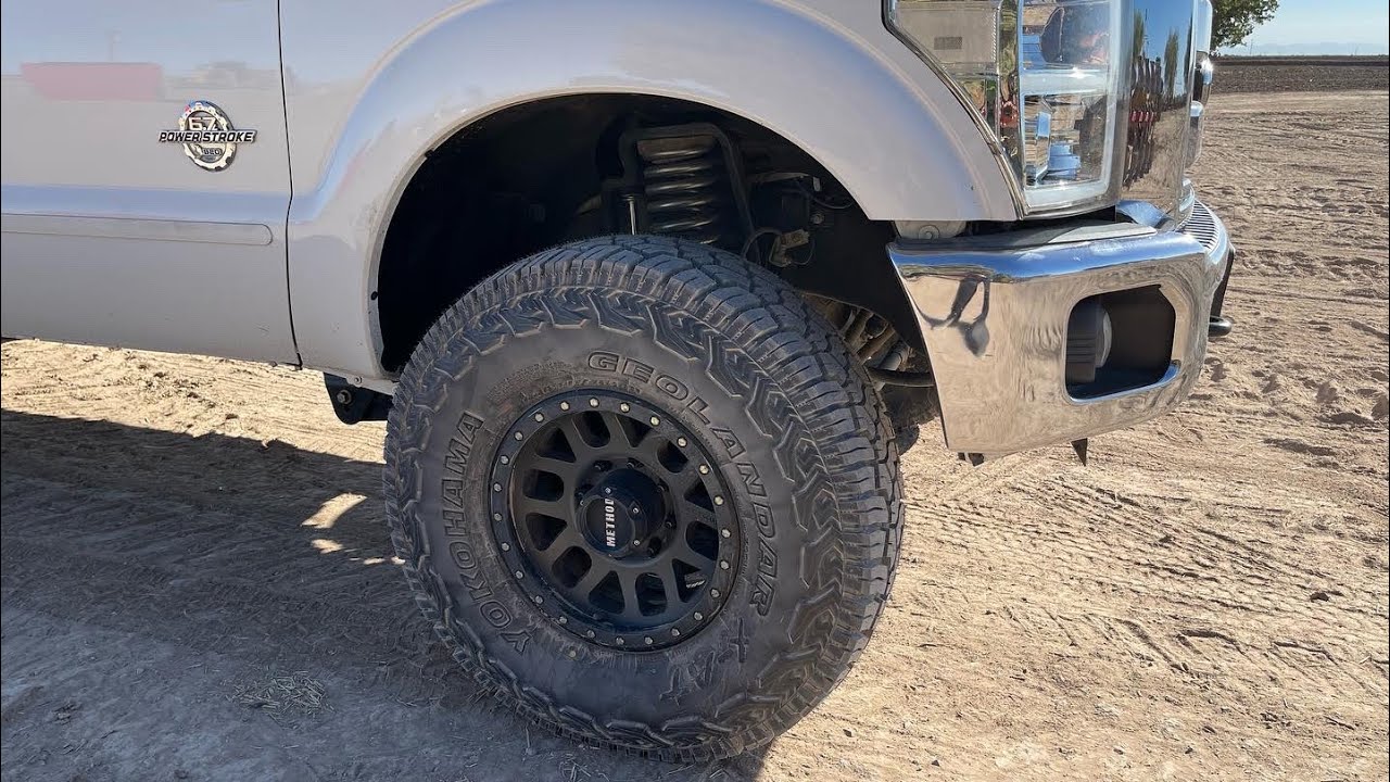 37x12.50r17 on a 2011-2016 F250 SuperDuty #powerstroke - YouTube