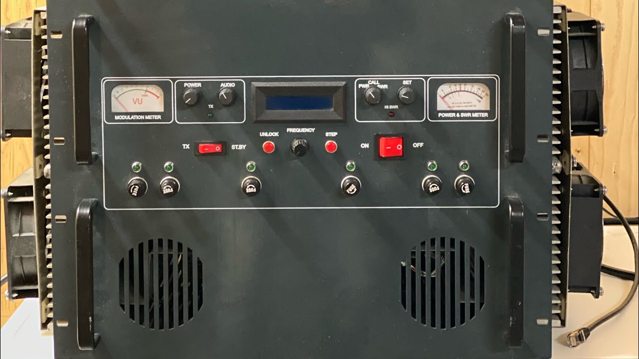 AM broadcast transmitter 600watt medium wave test - YouTube