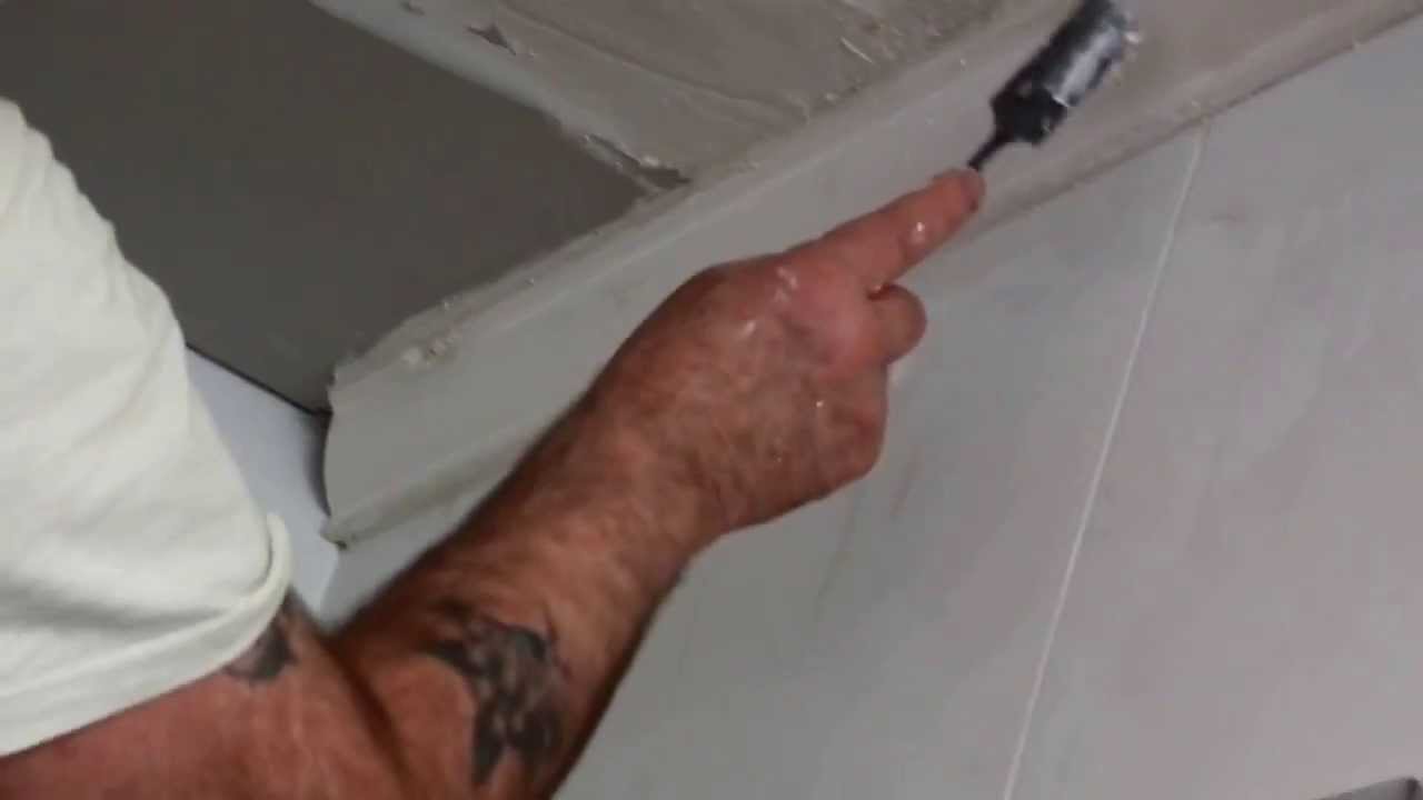Plastering Cornice Installation in Bathroom - YouTube