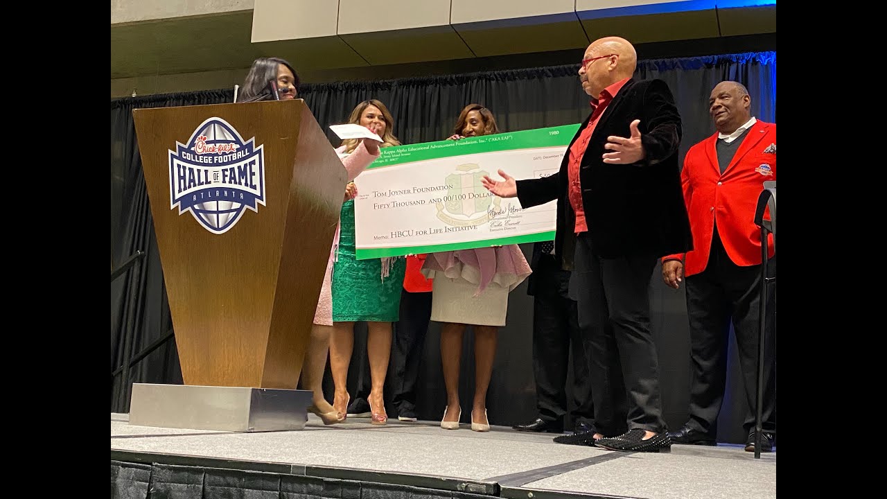 AKAs donate $50k in scholarships to Tom Joyner Foundation - YouTube