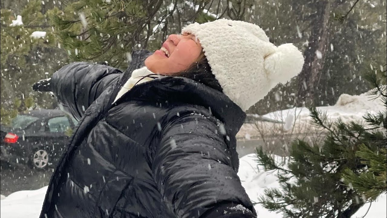 MY FIRST SNOWFALL IN CYPRUS (TROODOS MOUNTAIN) !!! - YouTube