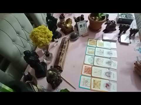 Kalbinizdeki kişi💫Bugün/DÜŞÜNCELERİNDEN/Neler geçiyor/zeytin dalı uzatma eyleminde/tarot açılım🕊️